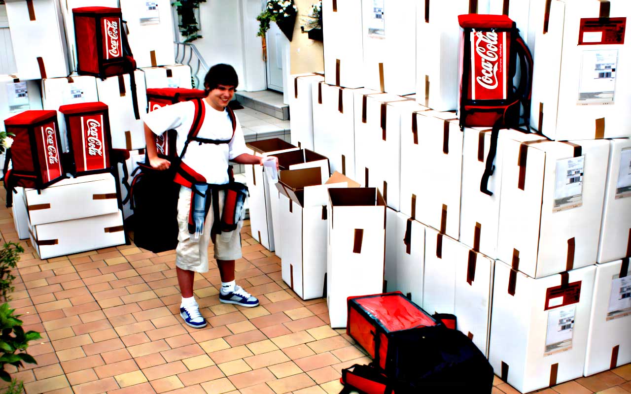 BACKPACK DRINK DISPENSER for beer cola coffee